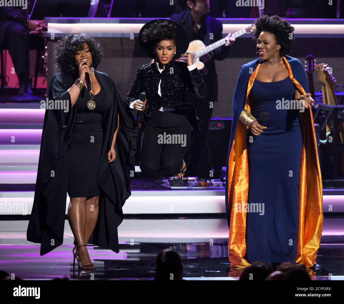 India arie grammys hi-res stock photography and images - Alamy