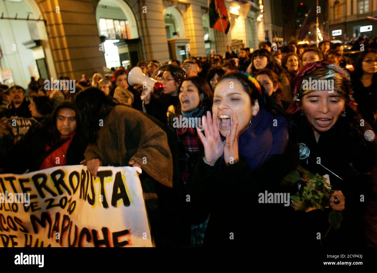 Mapuche indians hi-res stock photography and images - Alamy