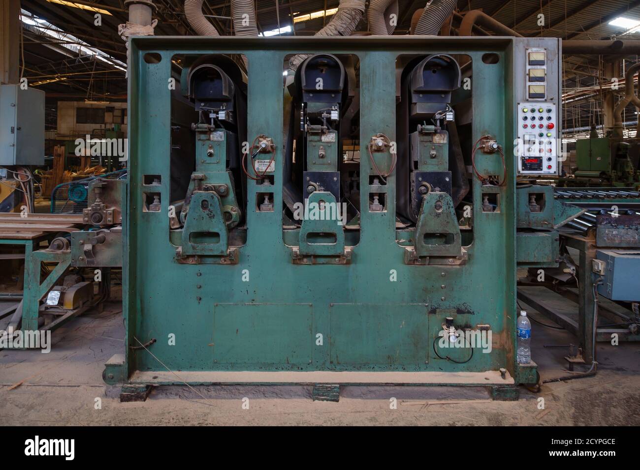 Inside a sawmill hi-res stock photography and images - Alamy