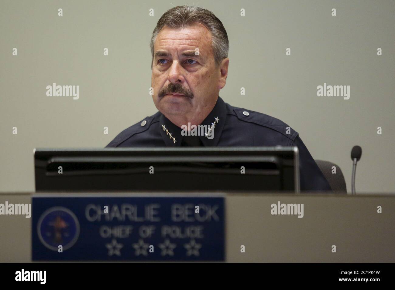 Lapd police chief charlie beck High Resolution Stock Photography and ...