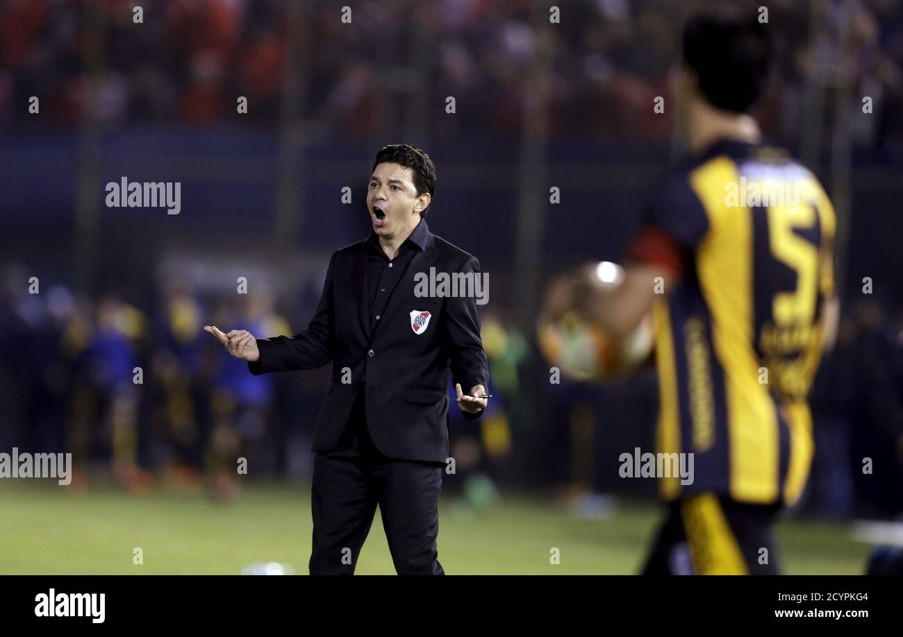 Gallardo copa libertadores final hi-res stock photography and images ...