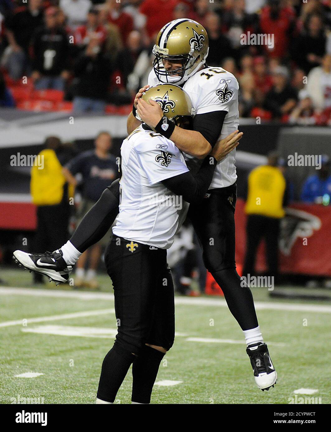 New orleans saints holder chase hi-res stock photography and images - Alamy