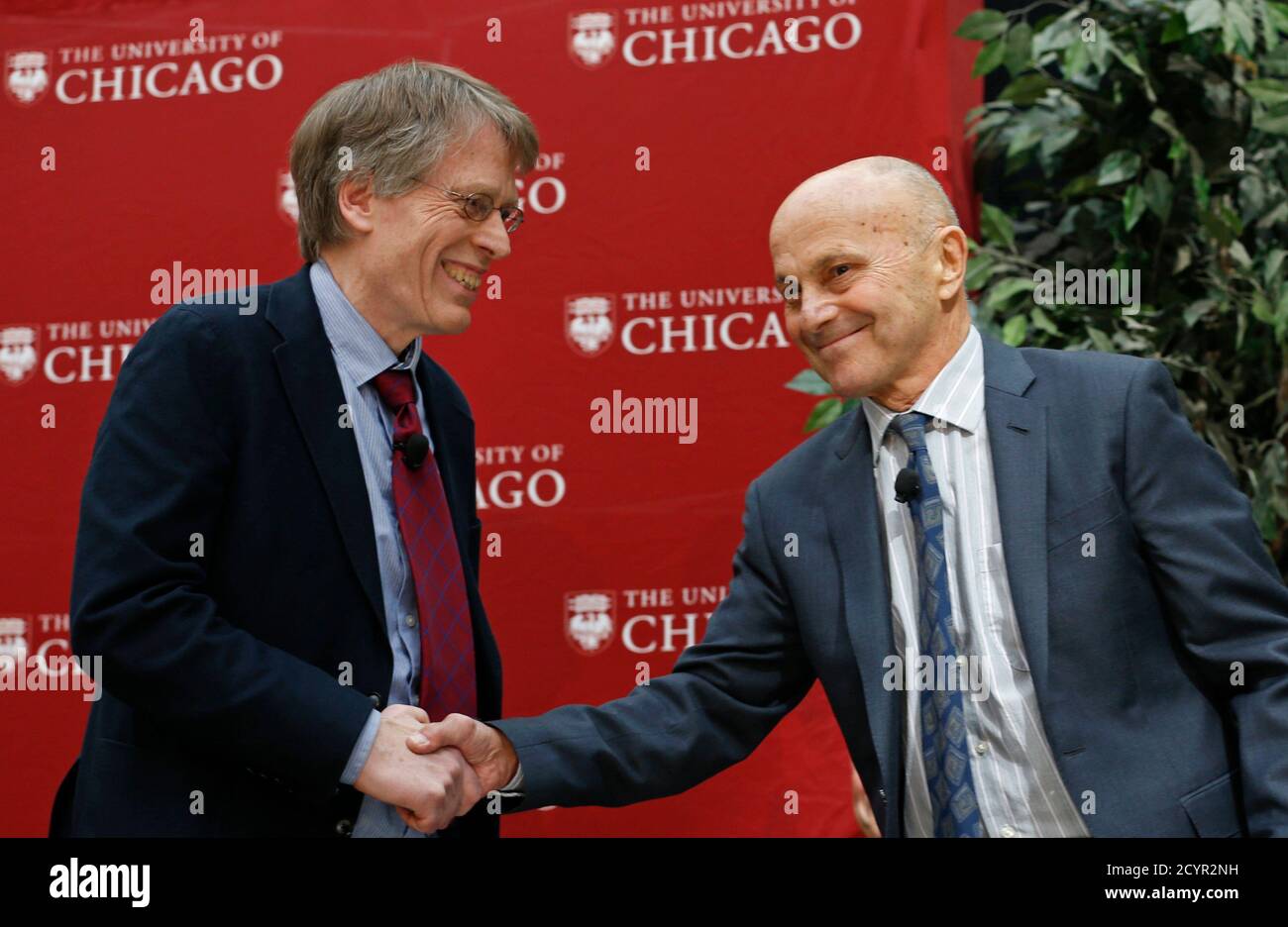 Fama hands hi-res stock photography and images - Alamy