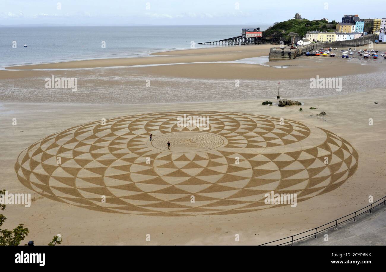 Draw Patterns High Resolution Stock Photography and Images - Alamy