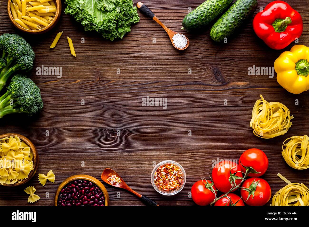 Cooking frame background with vegetables - flat lay from above Stock ...