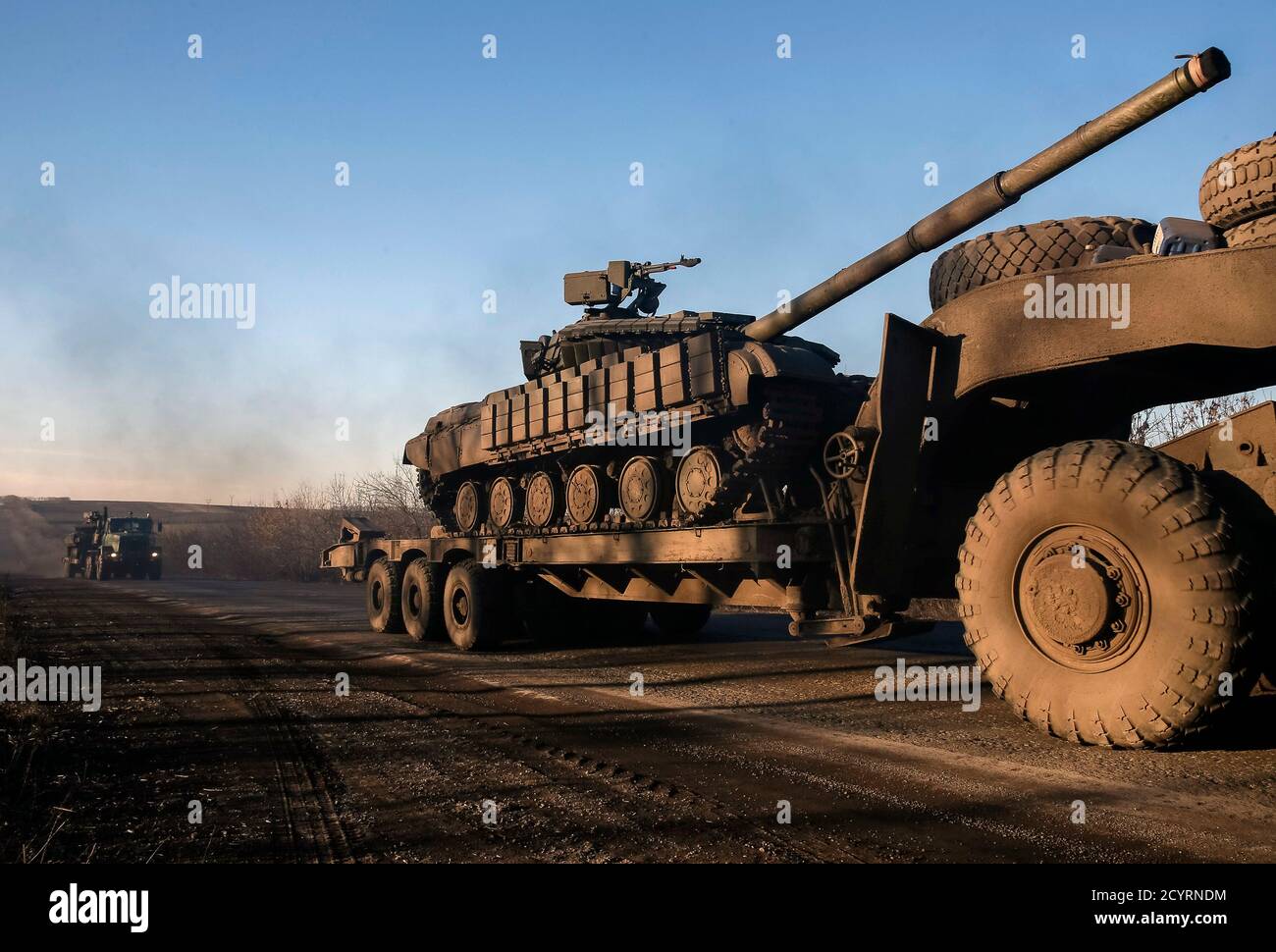 Ukraine russia conflict tanks hi-res stock photography and images - Alamy