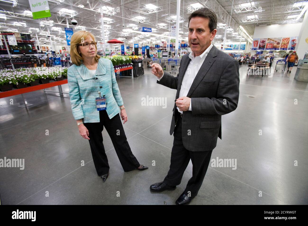 Walmart store arkansas hi-res stock photography and images - Alamy
