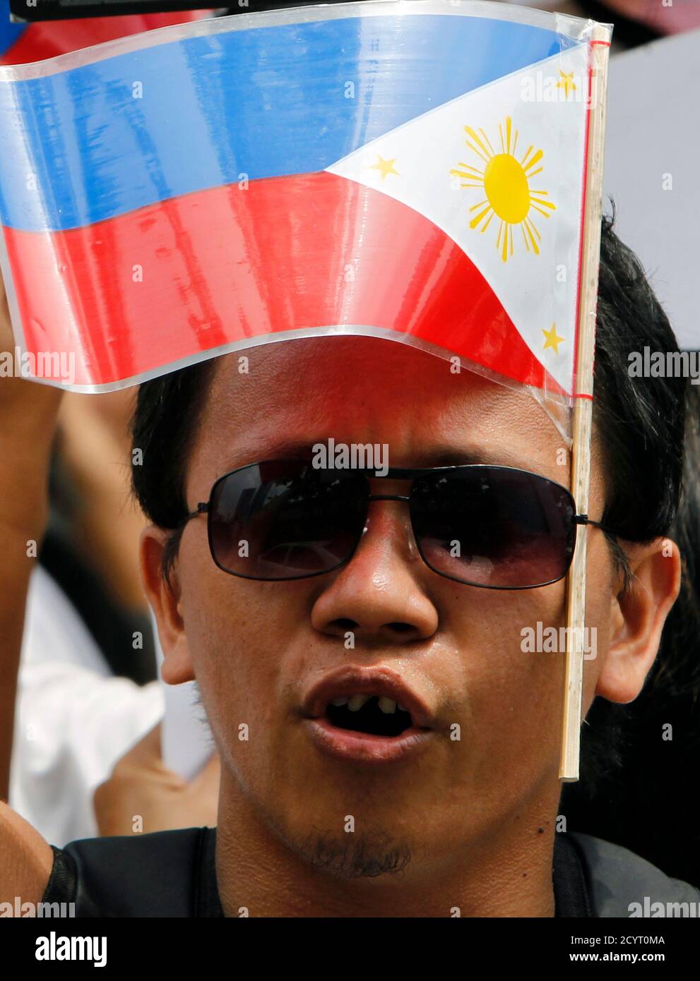 Flag of philippines waving hi-res stock photography and images - Alamy