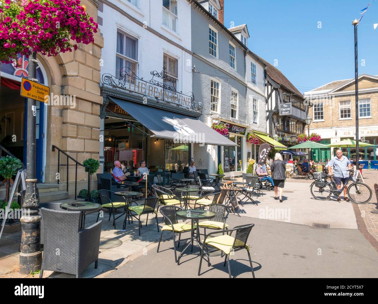 Newark market square hi-res stock photography and images - Alamy