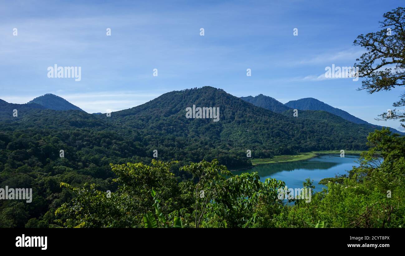 Lakes in bali hi-res stock photography and images - Alamy