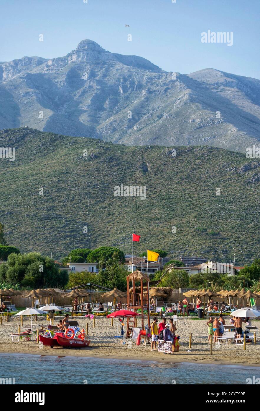typical glimpse of the coast near Formia with the mountains behind it ...