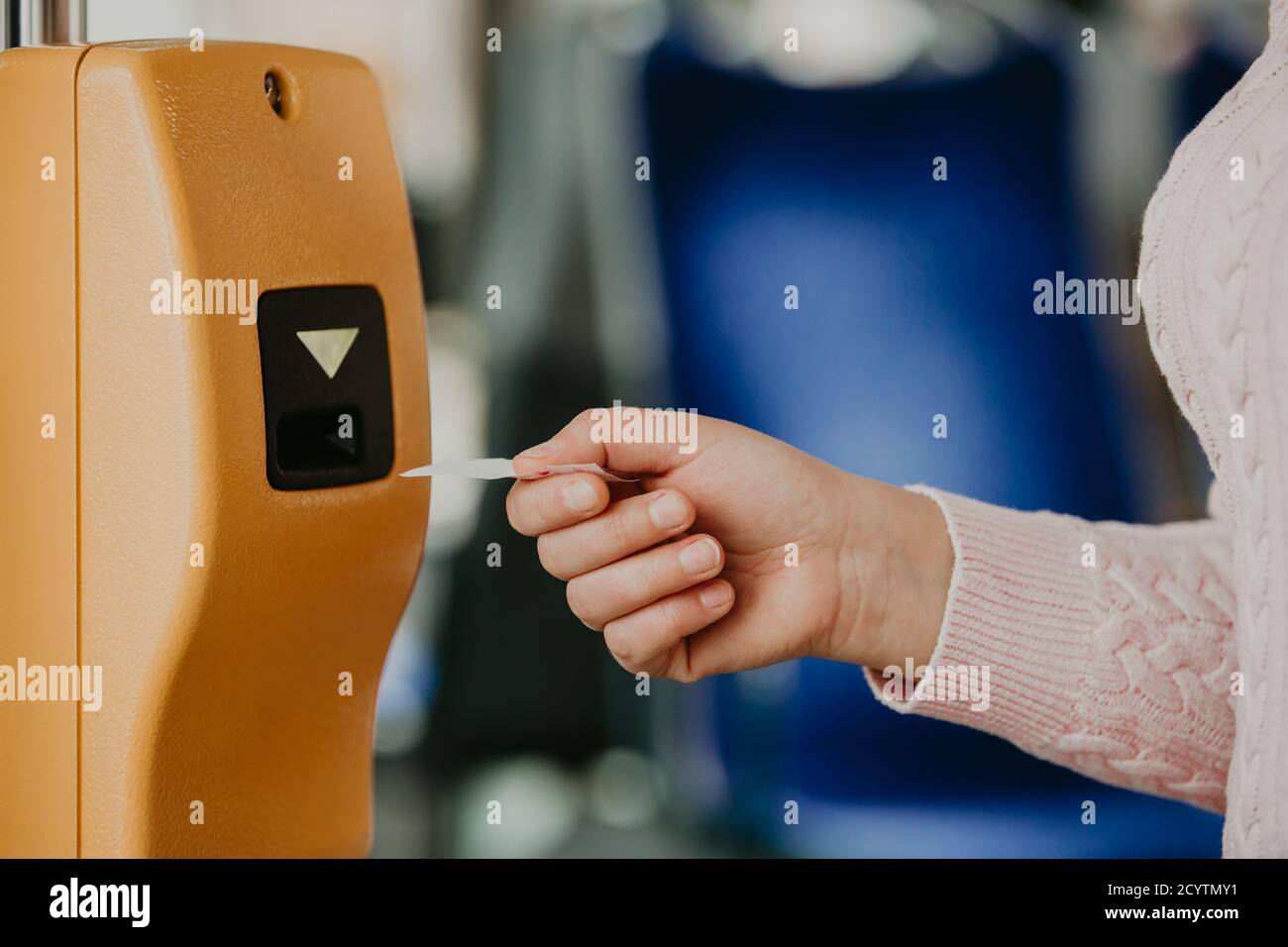 Girl female commuter hi-res stock photography and images - Alamy