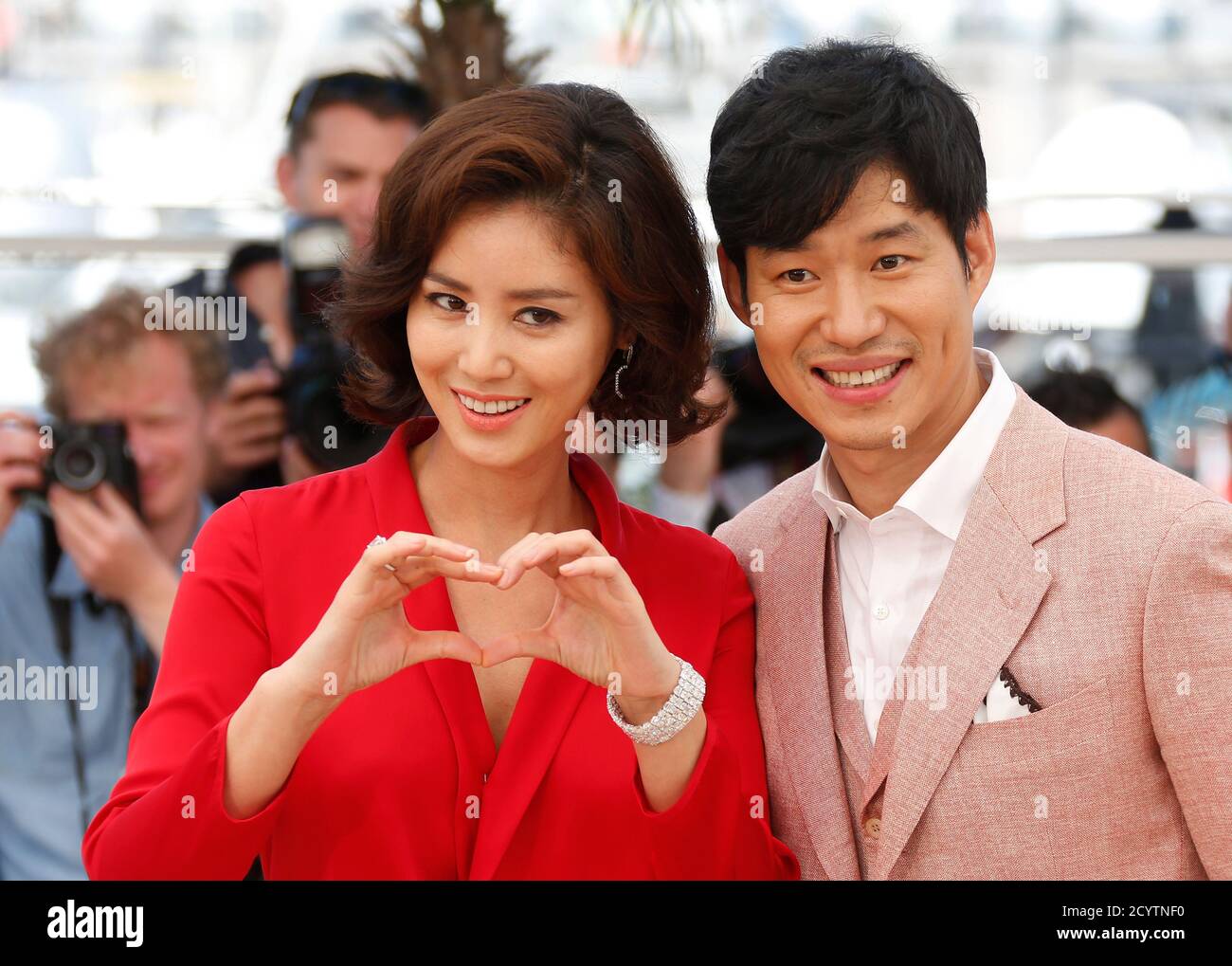 Kim sung ryung hi-res stock photography and images - Alamy