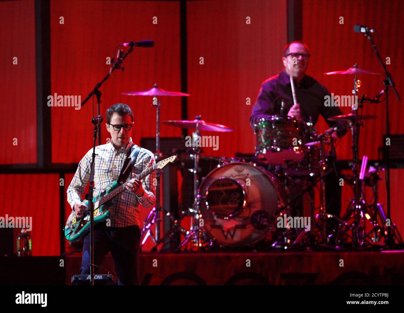 Drummer patrick wilson hi-res stock photography and images - Alamy