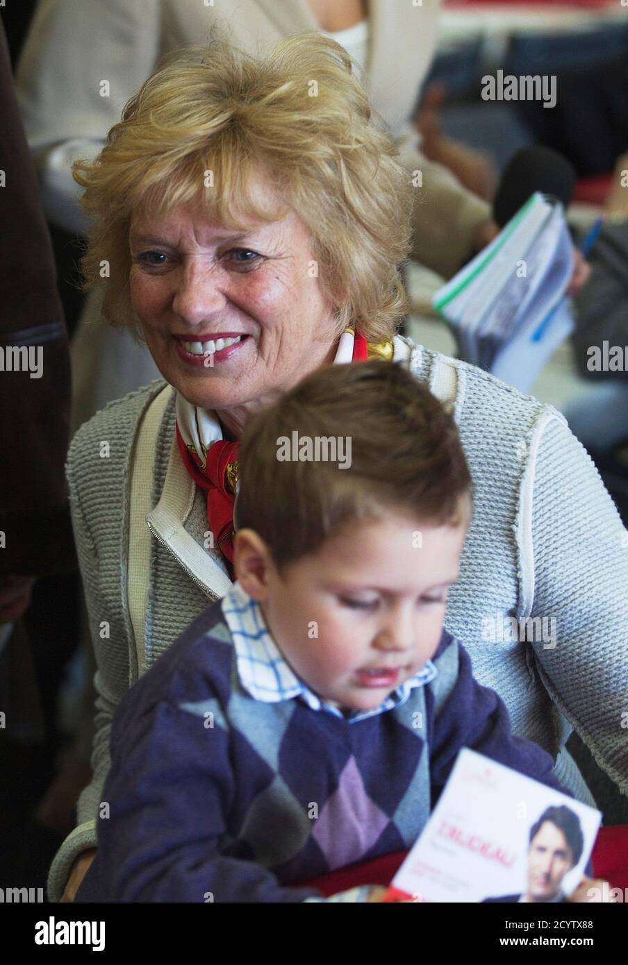 Margaret trudeau and justin trudeau hi-res stock photography and images ...