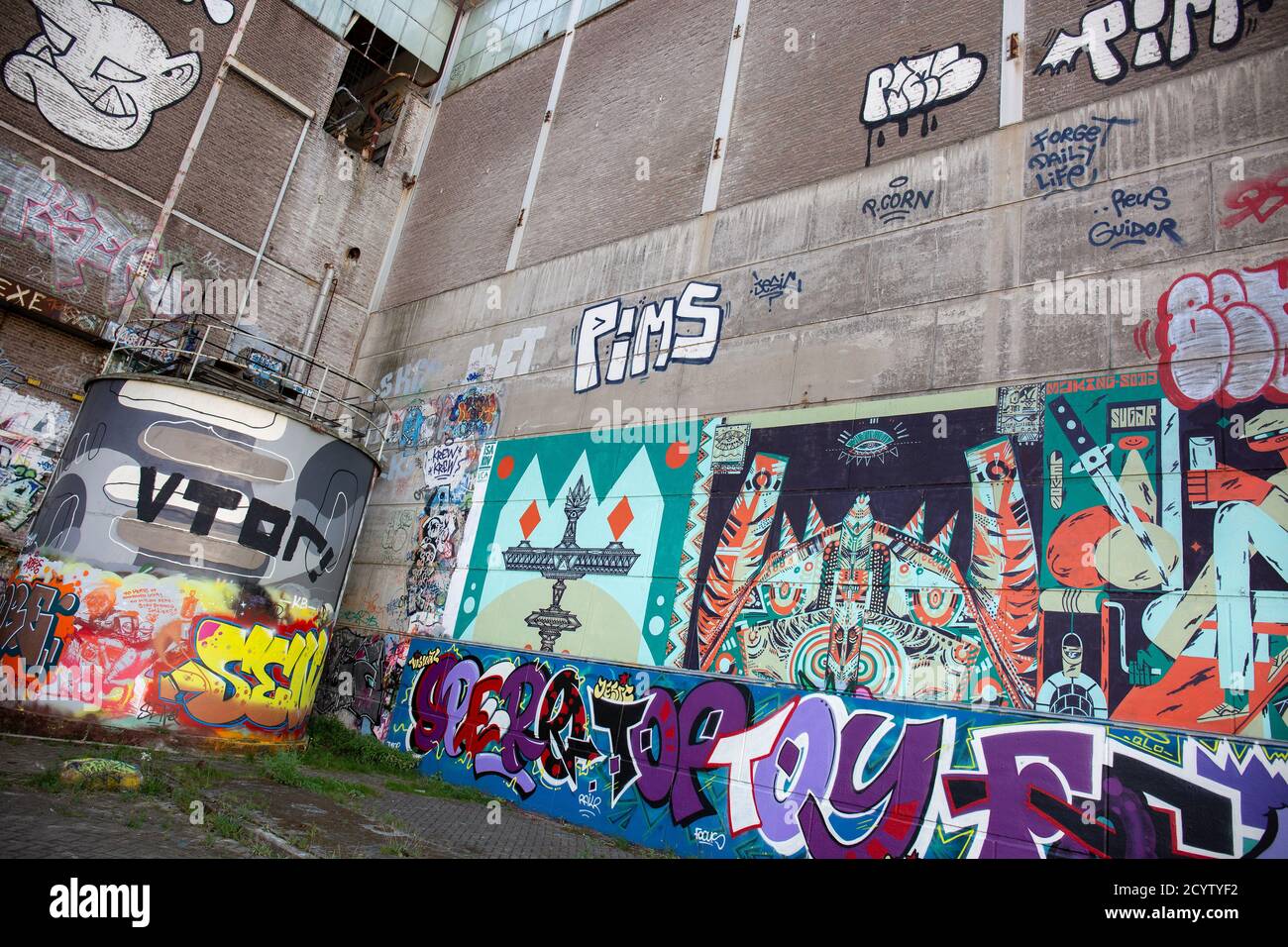 Work of art grafitti hi-res stock photography and images - Alamy