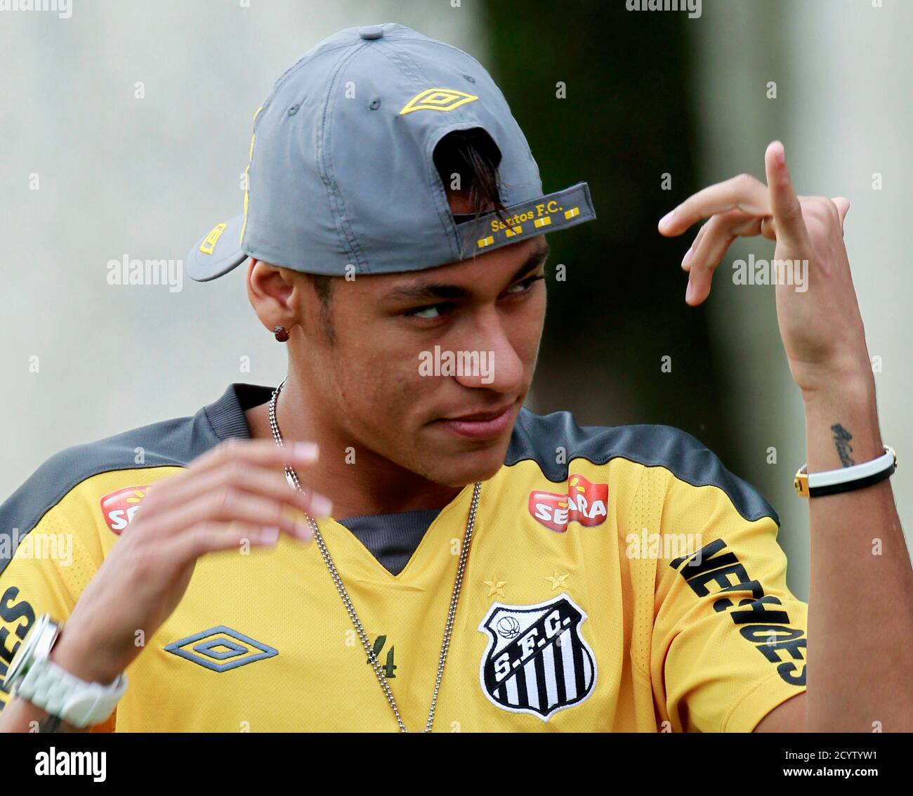 Neymar santos fans hi-res stock photography and images - Alamy