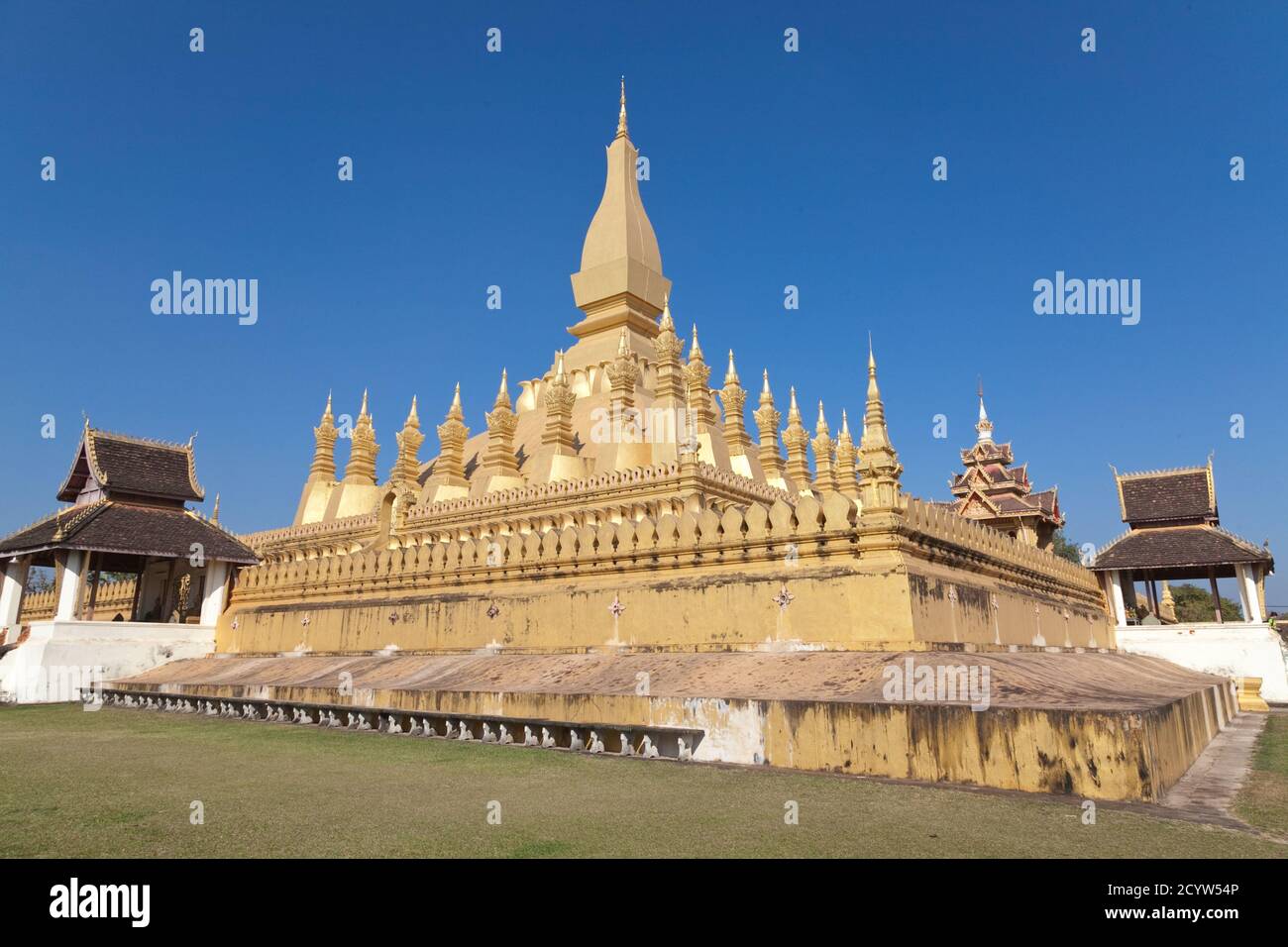 That Luang temple, Vientiane, Laos, Buddhist golden temple Stock Photo ...