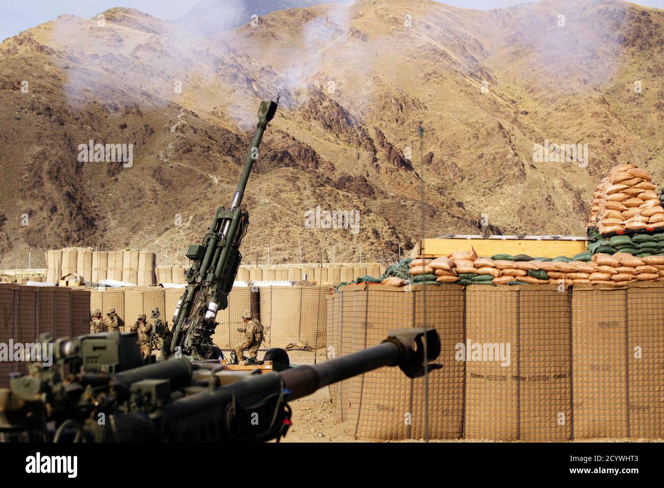 2 77 artillery hi-res stock photography and images - Alamy