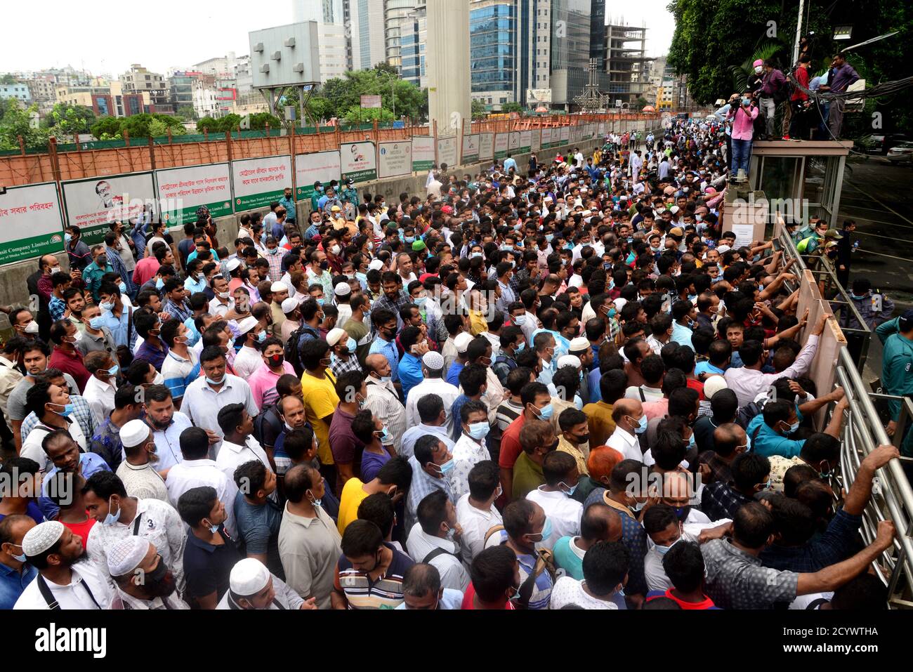 Migrant workers who work in Saudi Arabia demonstration in front of the ...