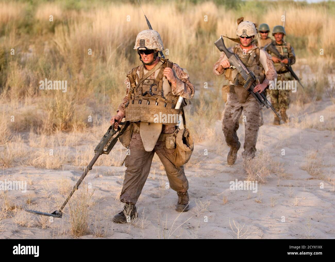 National army ana soldiers 1st hi-res stock photography and images - Alamy