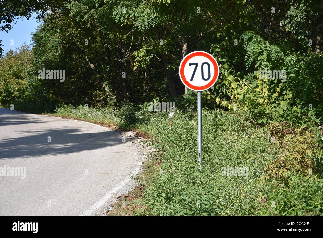 70 kilometer road sign traffic hi-res stock photography and images - Alamy