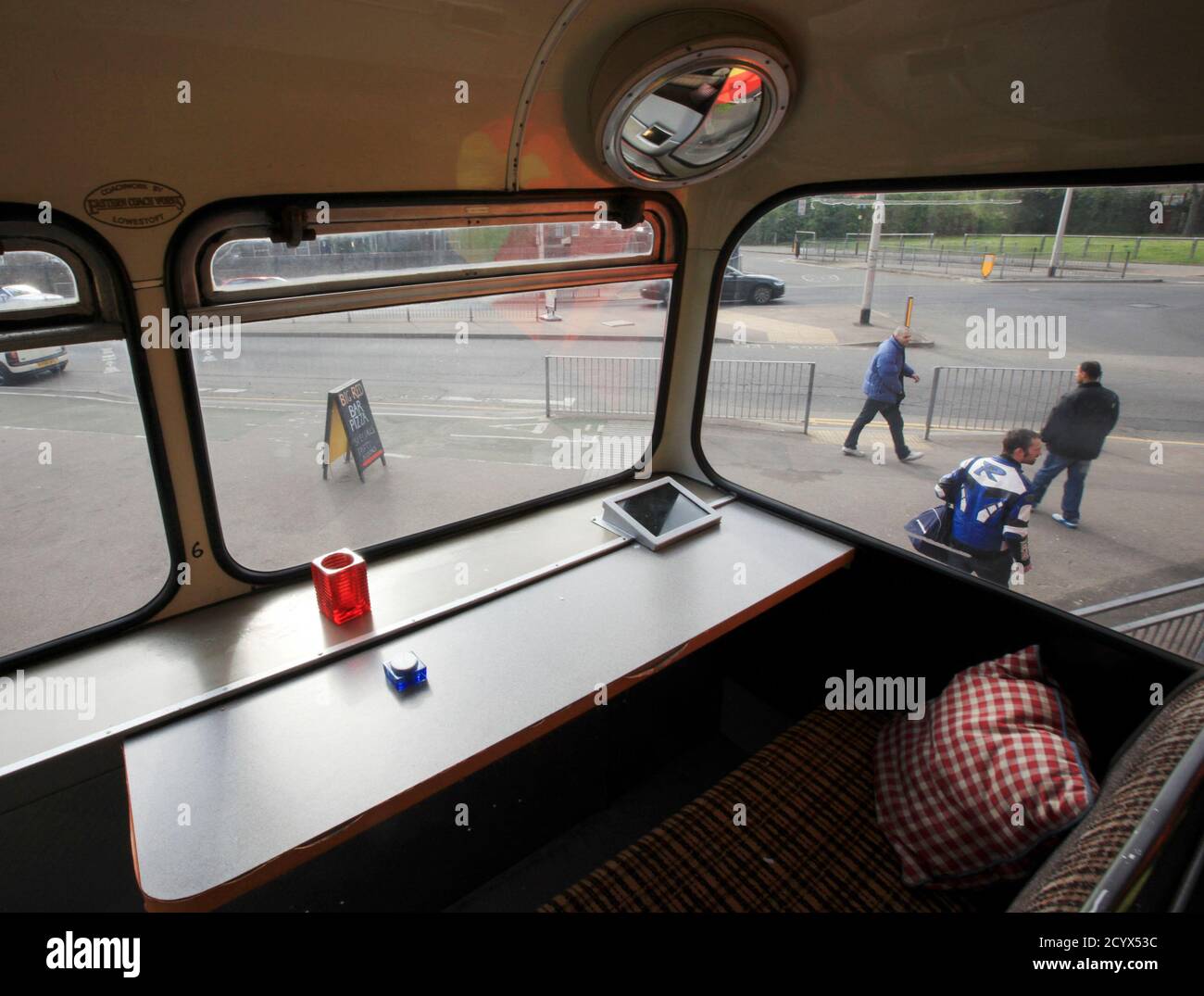 London bus top deck view hi-res stock photography and images - Alamy