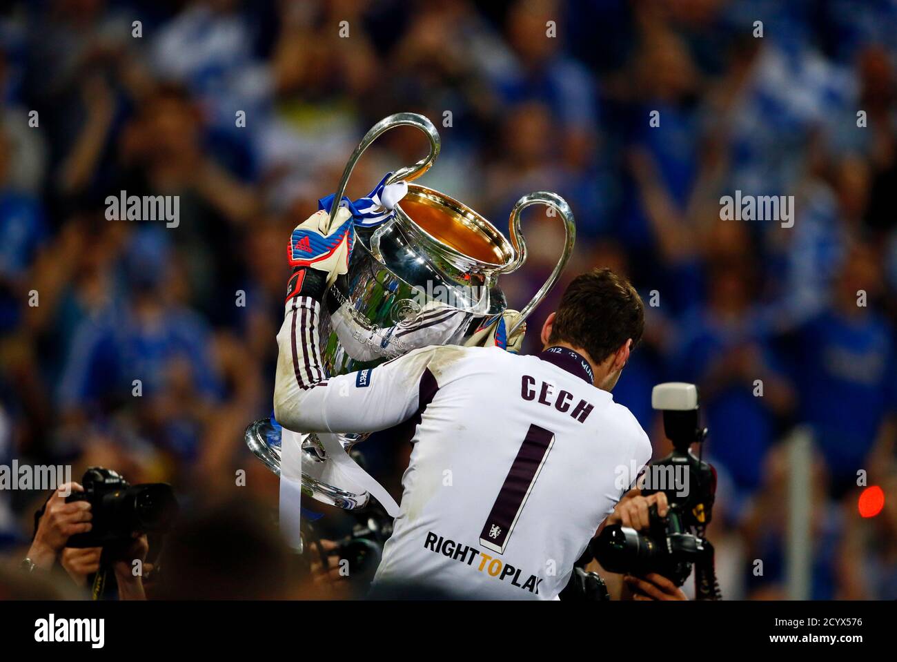 Petr cech champions league trophy hi-res stock photography and images ...