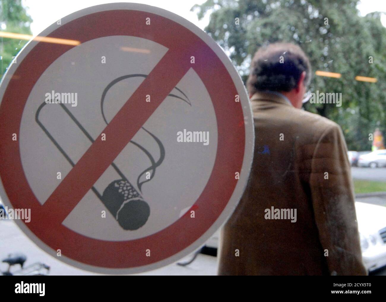 smoking ban or smoking prohibited sign with pictogram of a filter ...