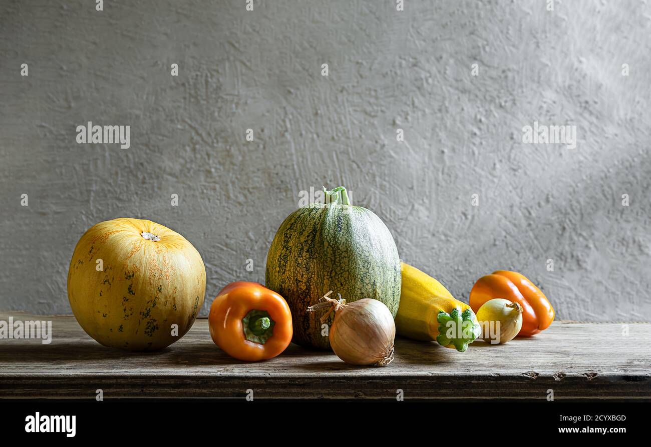 Organic fresh vegetables - yellow zucchini, round zucchini, bell ...