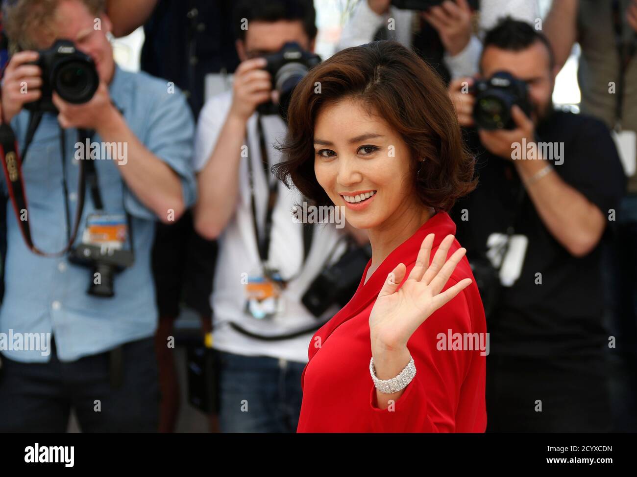 Kim sung ryung hi-res stock photography and images - Alamy