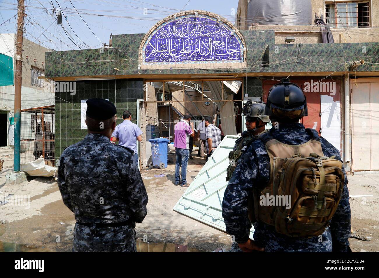 Bomb vest hi-res stock photography and images - Alamy