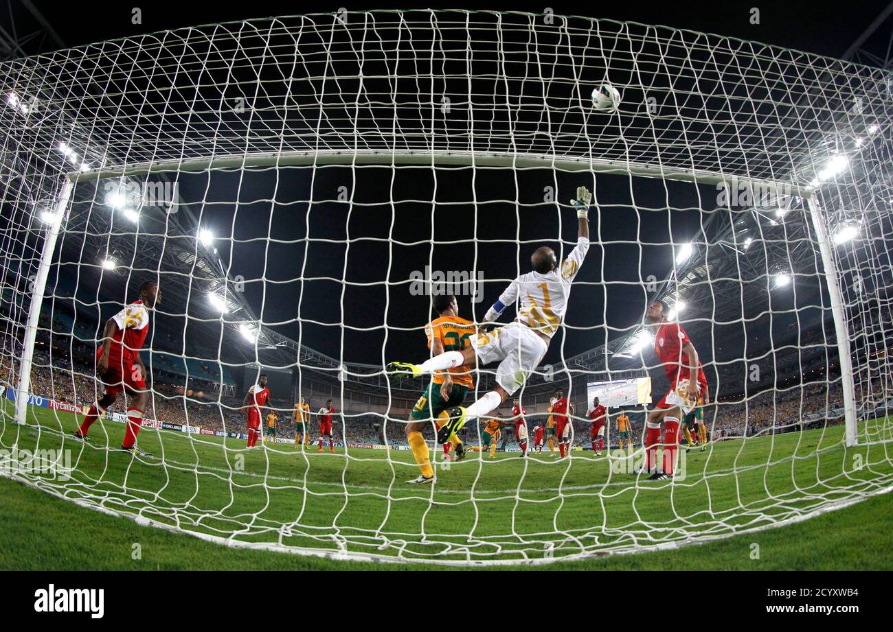 Omans goalkeeper ali al habsi hi-res stock photography and images - Alamy