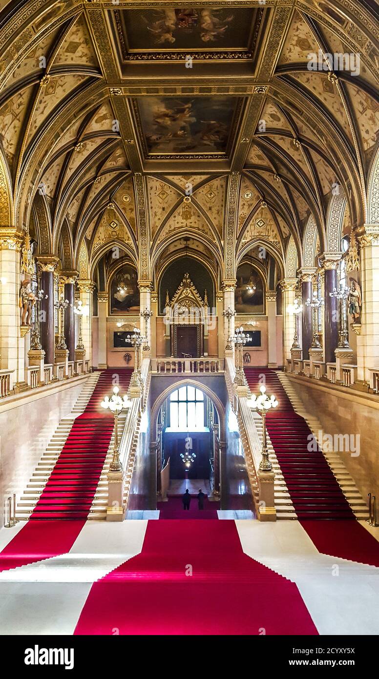 Hungarian parliament interior hi-res stock photography and images - Alamy