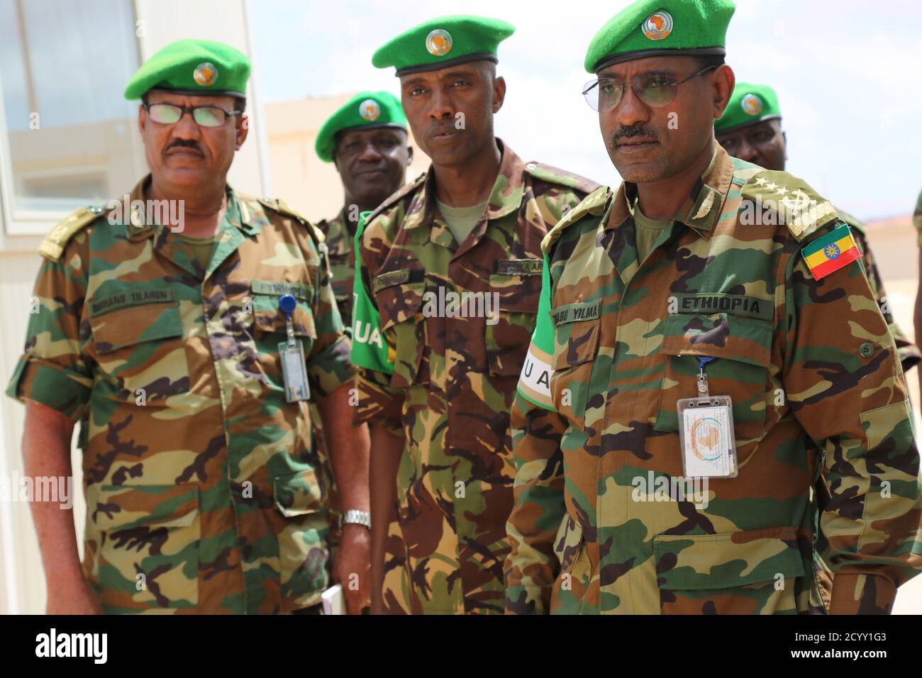 Brig. Gen. Berhanu Tilahun, AMISOM Sector Six Commander, welcomes Lt ...