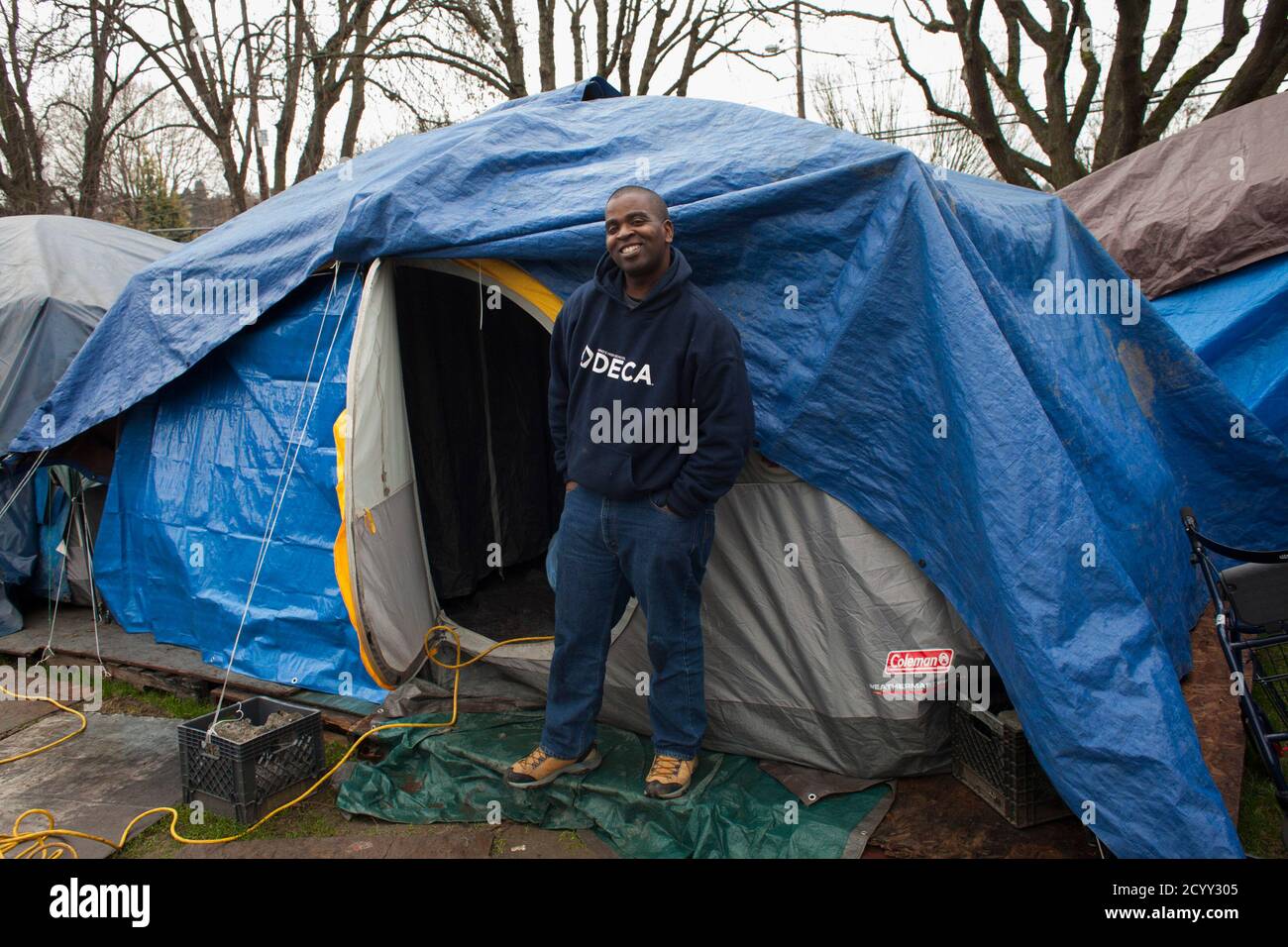 Homeless encampment seattle hi-res stock photography and images - Alamy