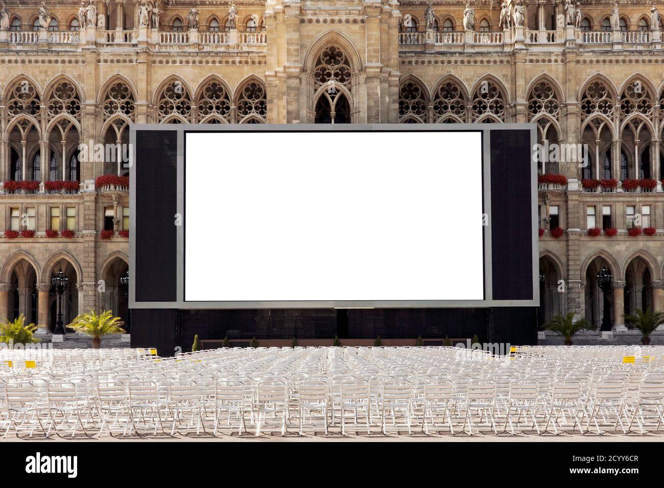 Empty cinema front hi-res stock photography and images - Alamy