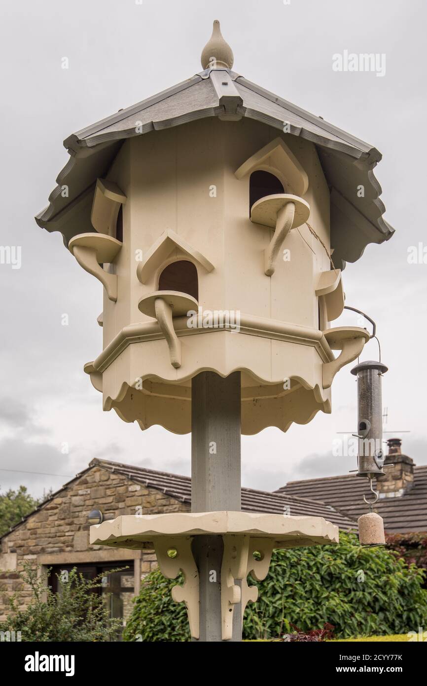 Bespoke docecote hi-res stock photography and images - Alamy