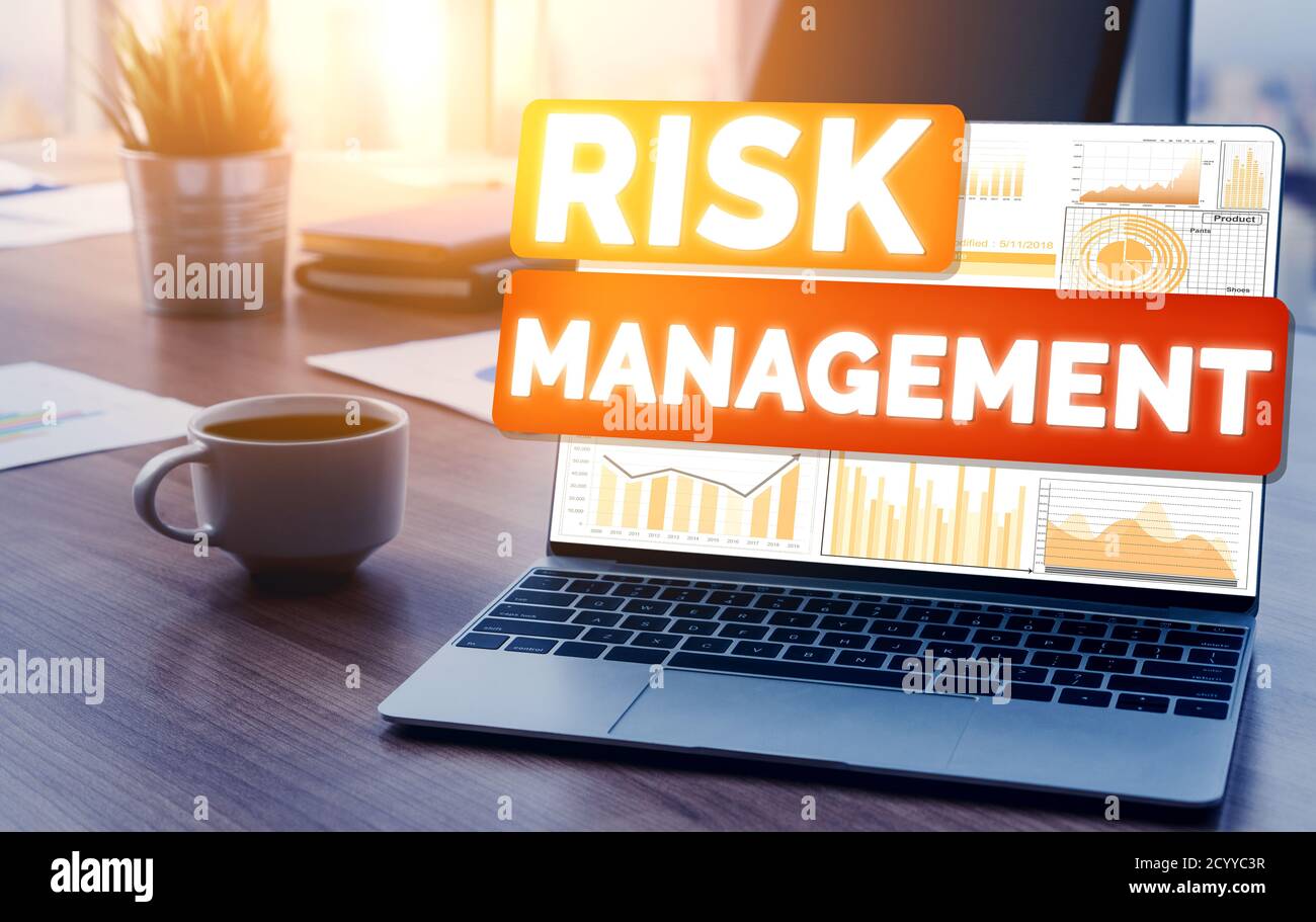 Risk assessment computer hi-res stock photography and images - Alamy