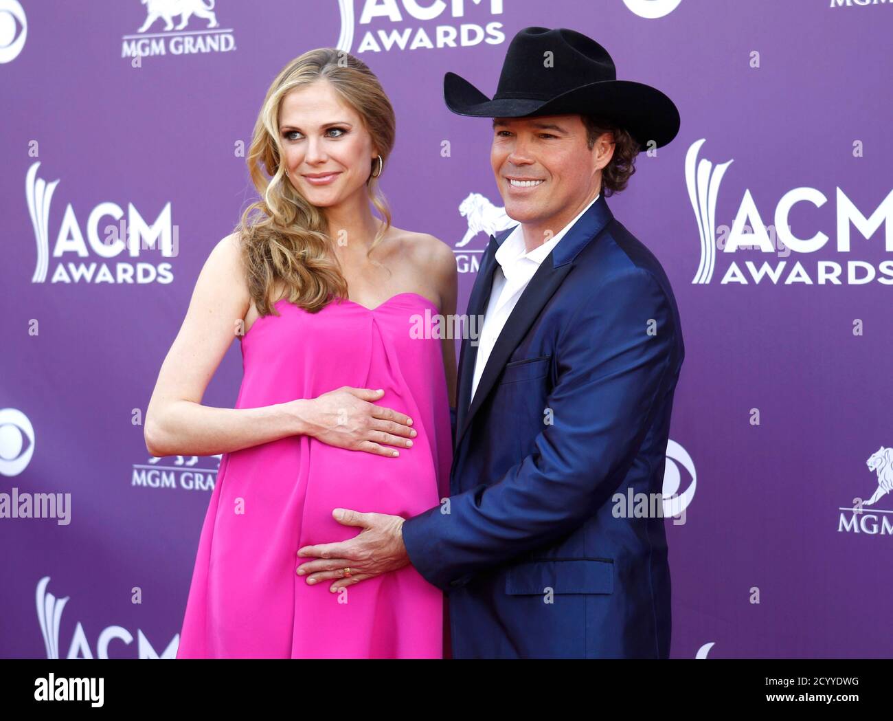 Clay Walker High Resolution Stock Photography and Images - Alamy