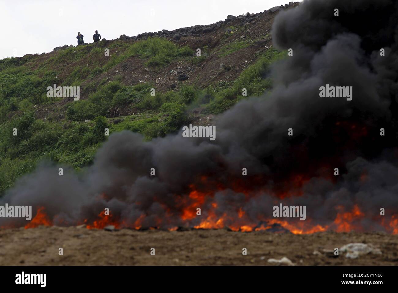 Illegal incineration hi-res stock photography and images - Alamy