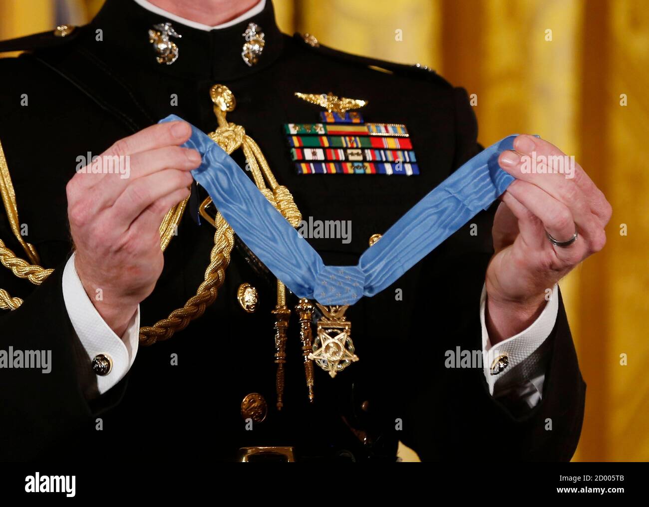 World war ii marine uniform hi-res stock photography and images - Alamy