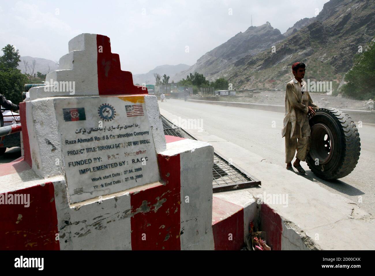 Crossing Gate Wheel High Resolution Stock Photography and Images - Alamy