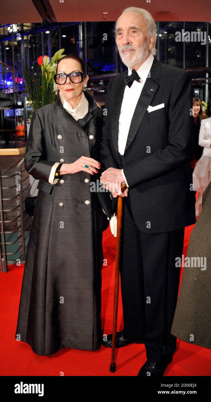 British actor christopher lee wife hi-res stock photography and images ...