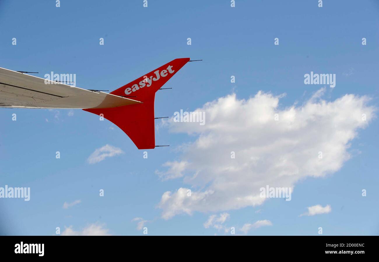 Aircraft wing tip hi-res stock photography and images - Alamy
