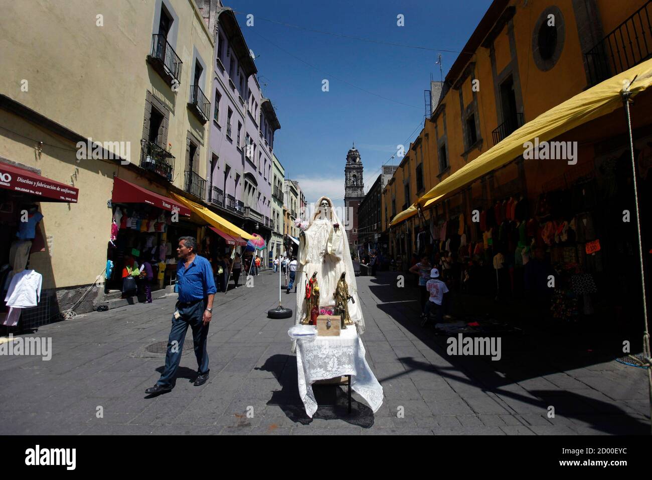 Death depicted as the grim reaper hi-res stock photography and images ...