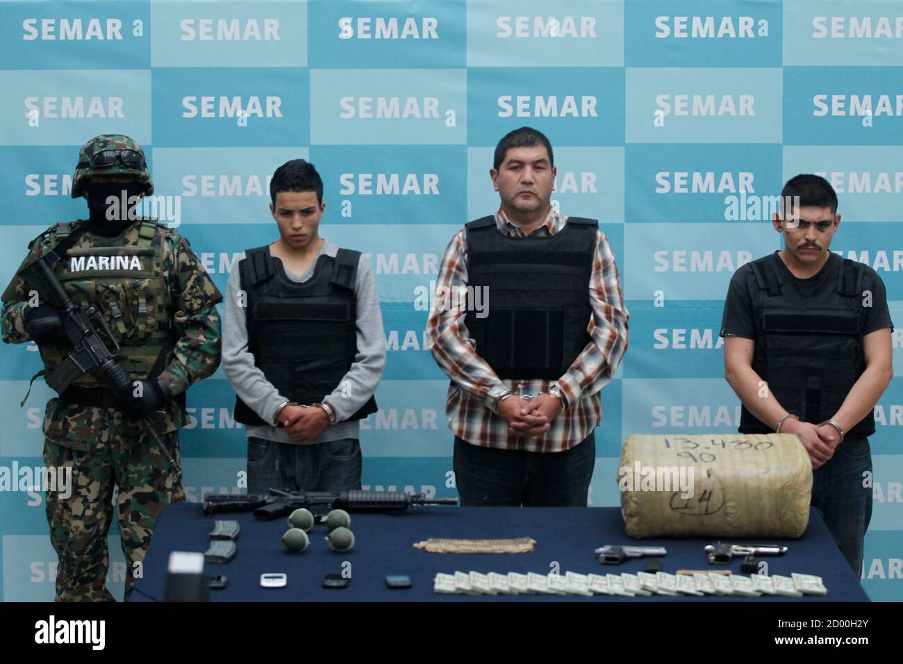 Cartel de mexico hi-res stock photography and images - Alamy