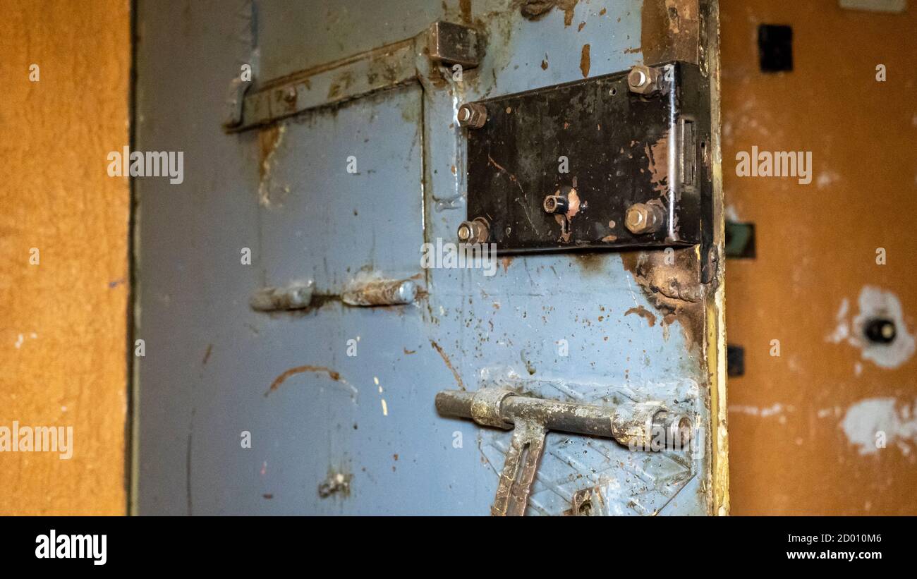 Prison's Windows of Metal Door Protect Prisoner From Inside to Escape ...