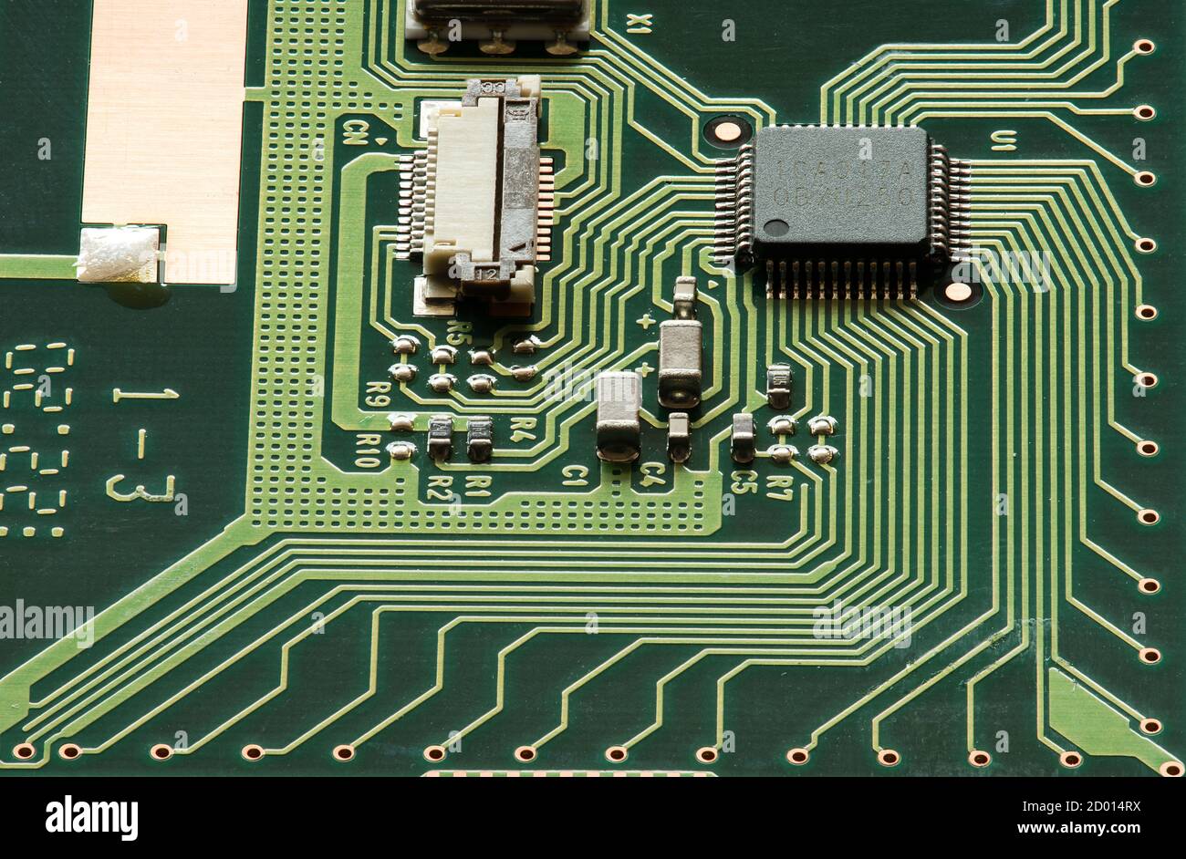 Computer circuits hi-res stock photography and images - Alamy