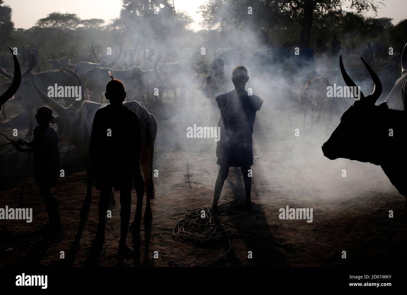 Dinka cattle herders hi-res stock photography and images - Alamy